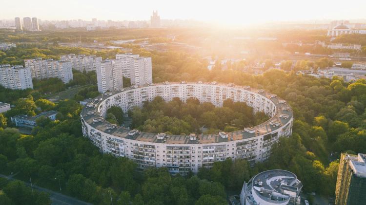 Moscow's Priciest Estate Hits the Market for 9 Billion Rubles | BackZee